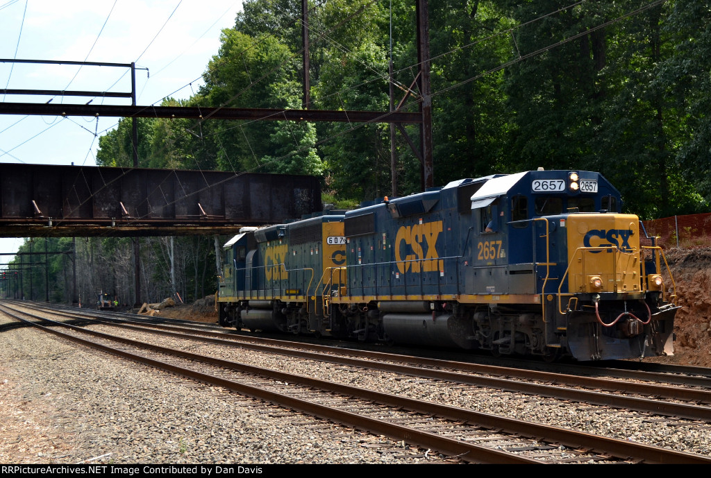 CSX GP38-2 2657 leads C770-10